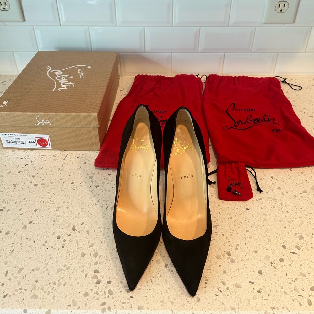 Christian Louboutin So Kate Black Veau Velours - Gem